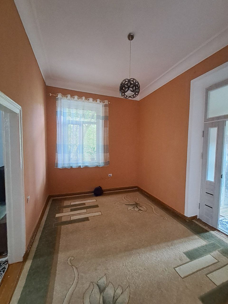 Продаётся квартира в центре Чирчик