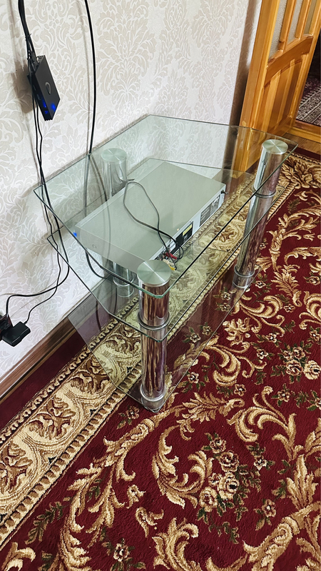 Прдается подставка для телевизора