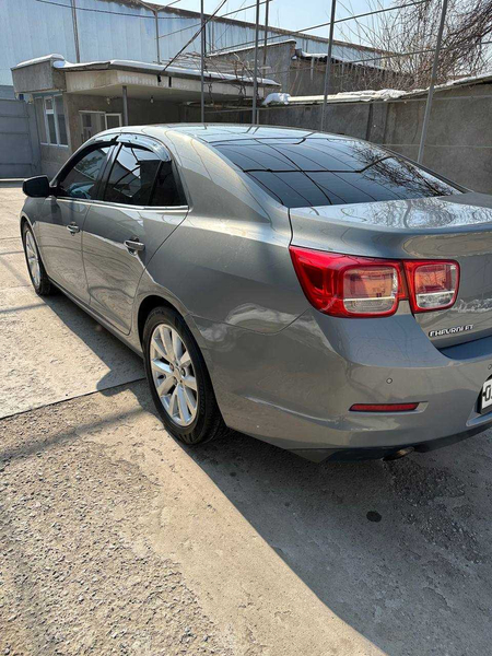 Продам chevrolet malibu