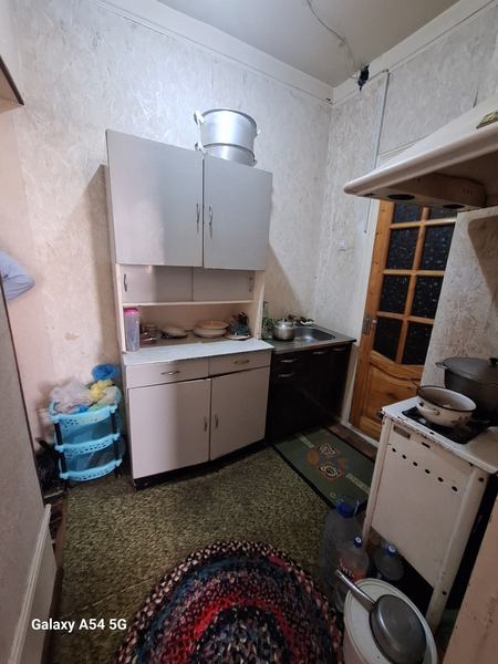 Срочно и недорого продается 2 комнатная квартира в Согдиане !