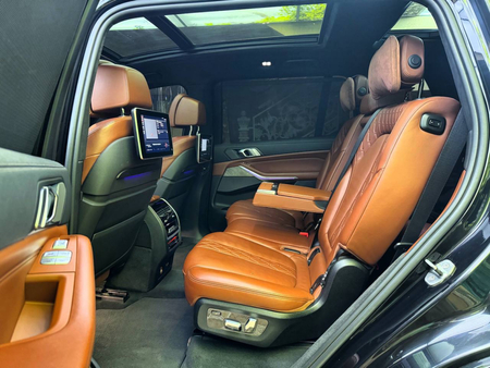 BMW X7 xDrive50i full
