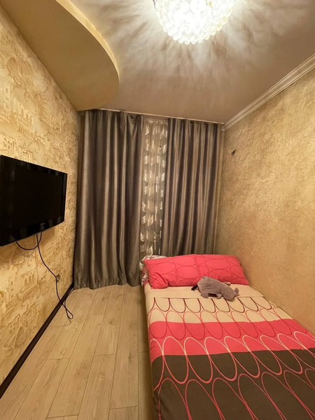 Продам 3/2/4 метро Ойбек