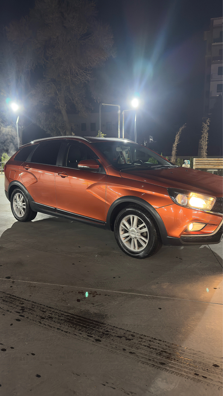 Lada vesta sw croos 1.8 2018yil