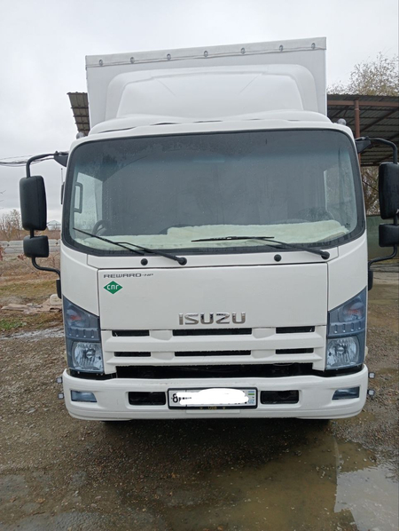 Isuzu sotiladi balonlari 100 yangi