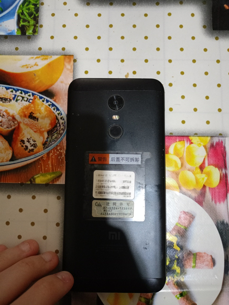 Продаю Редми 5+ не дорого