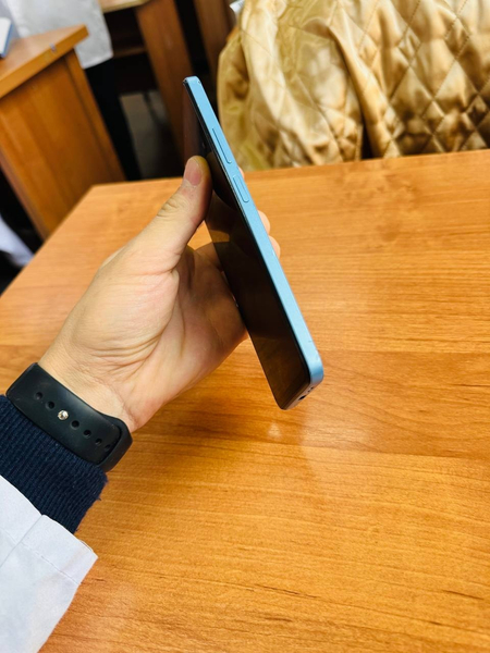 Redmi note 12 128 gb srochna sotiladi