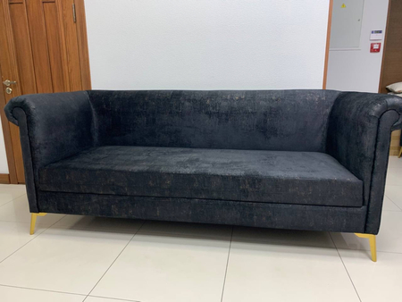 диван. диван в фае. диван в холл.