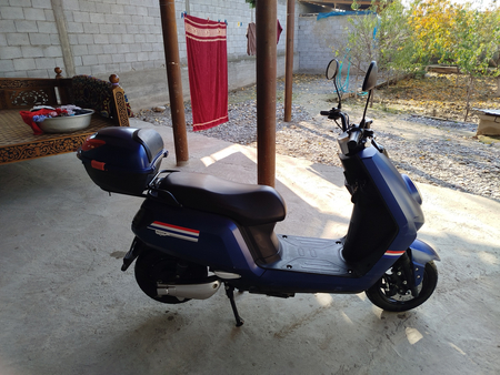 Skuter moped shaklida