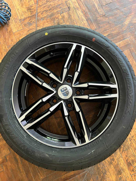 Диски Sayan r16 5x114.3 вместе с шинами Dunlop SP Sport MAXX 205/55r16