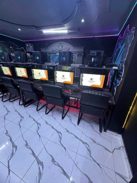 Game club sotiladi 21 ta kompyuter. Srochna pul zarur.