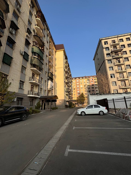 Продается квартира в новостройке 2/4/9 67м2 [8 роддом]