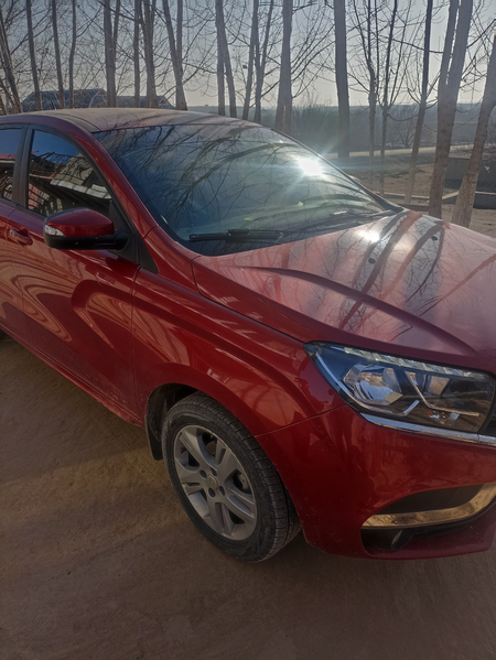 Lada xra sotiladi