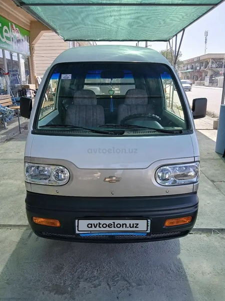 Shevrolet Damas Van sotiladi