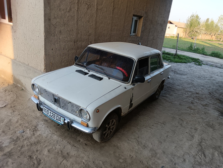 Gaz 21 01sirochni sotiladi