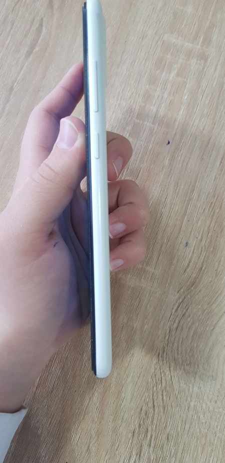 Galaxy A11s  есть Документы  и Коробка