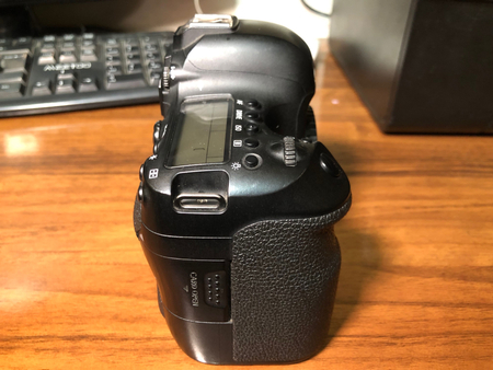Canon 6D mark 2 sotiladi alo darajada