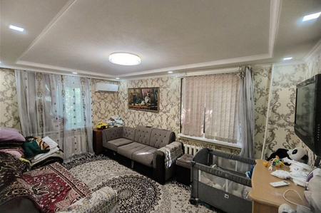 Чиланзар 23 2х комнатная балкон 1.5*3