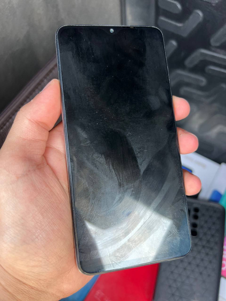 Samsung Galaxy A31 A51 Redmi not 9 ideal karobkali obmen bor