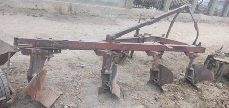 Бт 150 гусинични тирактор