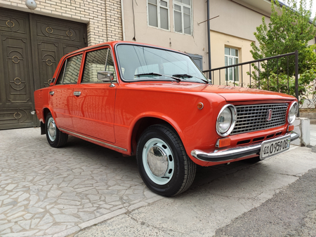 Vaz 21013 xolati ideal, 1985yil, 1 qo'l moshina.