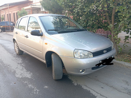 Lada kalina sotiladi
