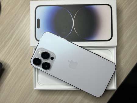 Не срочно! Продаю iphone 14 pro max в идеальном состоянии!