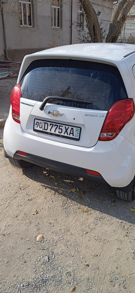 Chevrolet spark 2011
