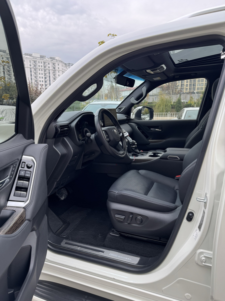 Tayota Land Cruiser 300 4.0L