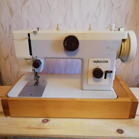 Срочно продам швейные машинки