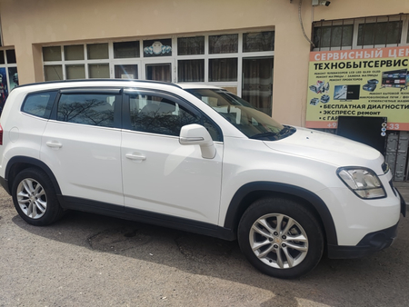 Продам свою авто Шевроле Орландо