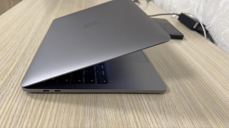 Macbook pro 13'3/2018