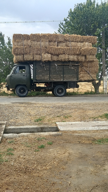 Uvazik bortavoy sotiladi