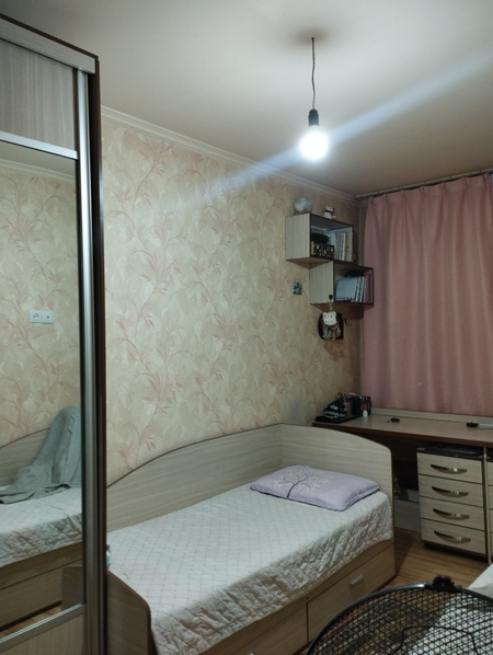 Продается 3 комнатная квартира в центре