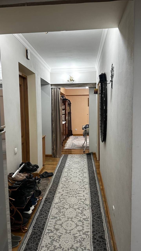 Продается квартира трех комнатная Чиланщар 20 Д