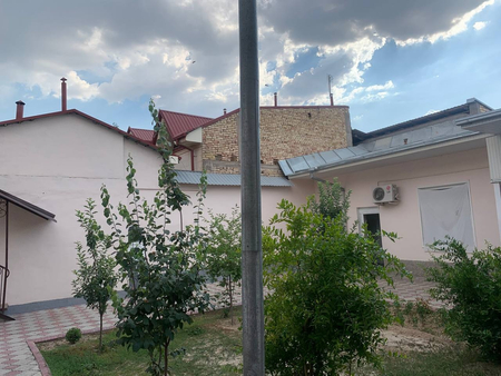 Уй сотилади ховли