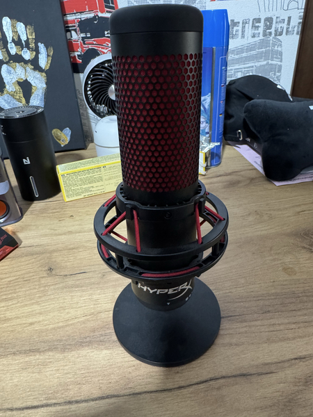 Микрофон HyperX QuadCast