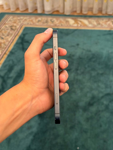 iPhone 13 128GB LL/A 5G