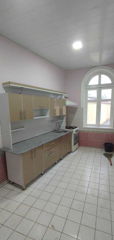 № 1584 Дом Вдоль дороги под бизнес площадью 4 сотки по ул. Нариманова