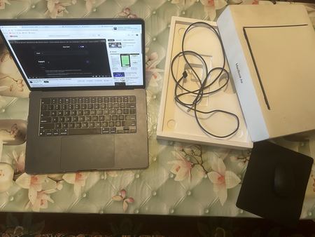 Macbook air m2 15inch
