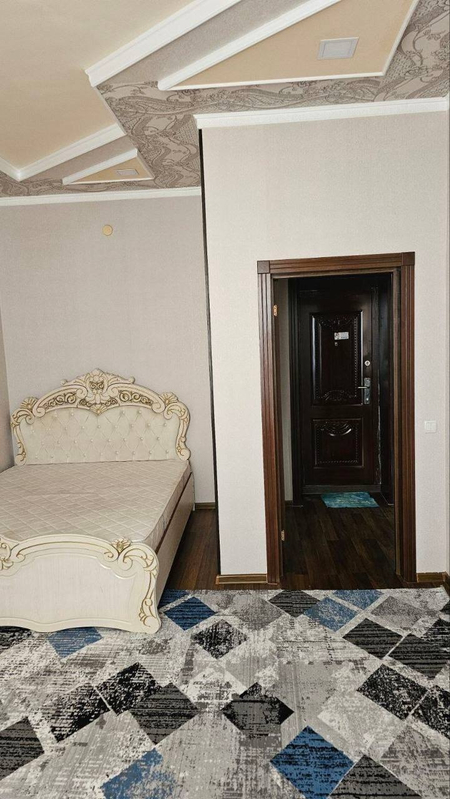 Орбита дом  йулни усти  1 хонаги 1 этаж с обстановкой.  Можно под мага