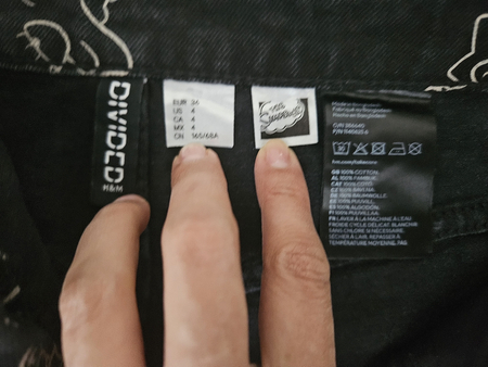 джинсы с принтом H&M XS-S