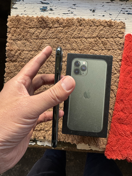 iphone 11 pro pamit 64g holati yahwi oqip tel qlila