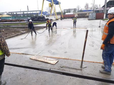 Стяжка пола, латок, бардюр, фундамент