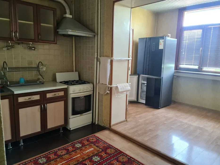 Продам 3 комнатную в Мирабадском районе,Транспортный институт