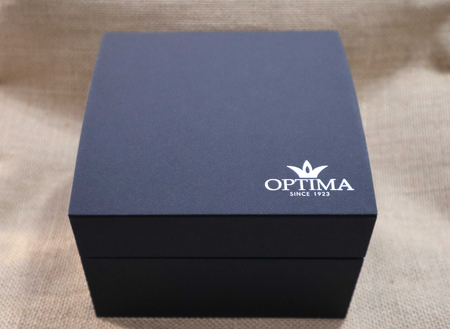 Кварцевые часы OPTIMA