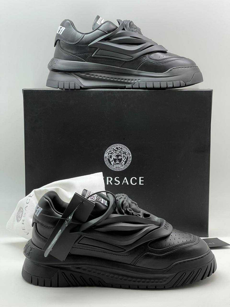 Кросовки от Versace