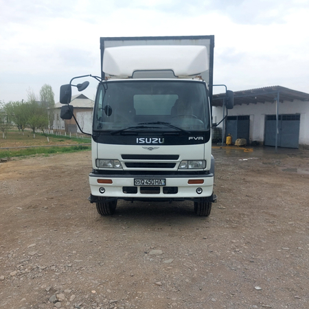 Isuzu sotiladi 10 lik