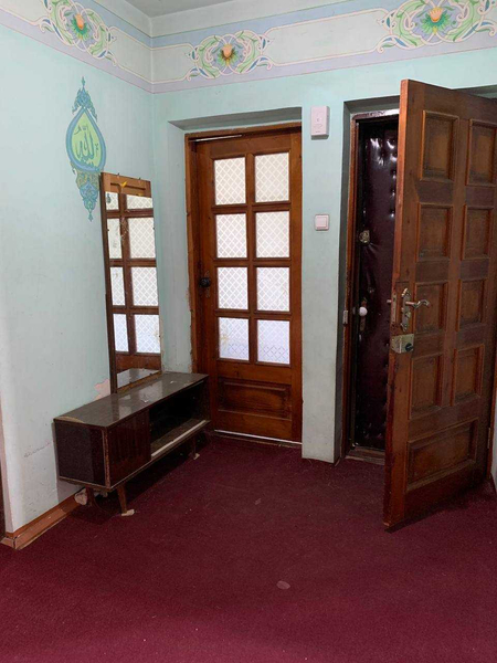 Шота Руставели 3/2/4 кирпич, площадь 67м2, балкон 2х6