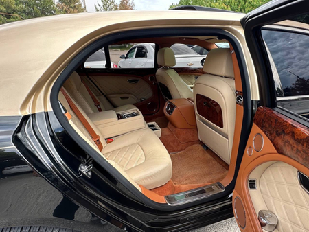 Rolls Royce vs Bentley Mulsanne Long Version