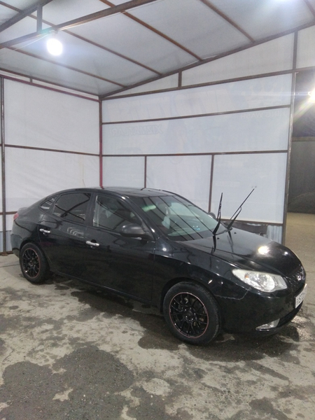 Hyundai Elantra хороший среднее